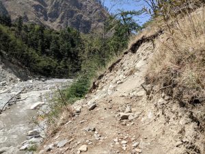 Day 37: Kalopani -> Tadopani - travel annapurna circuit trek